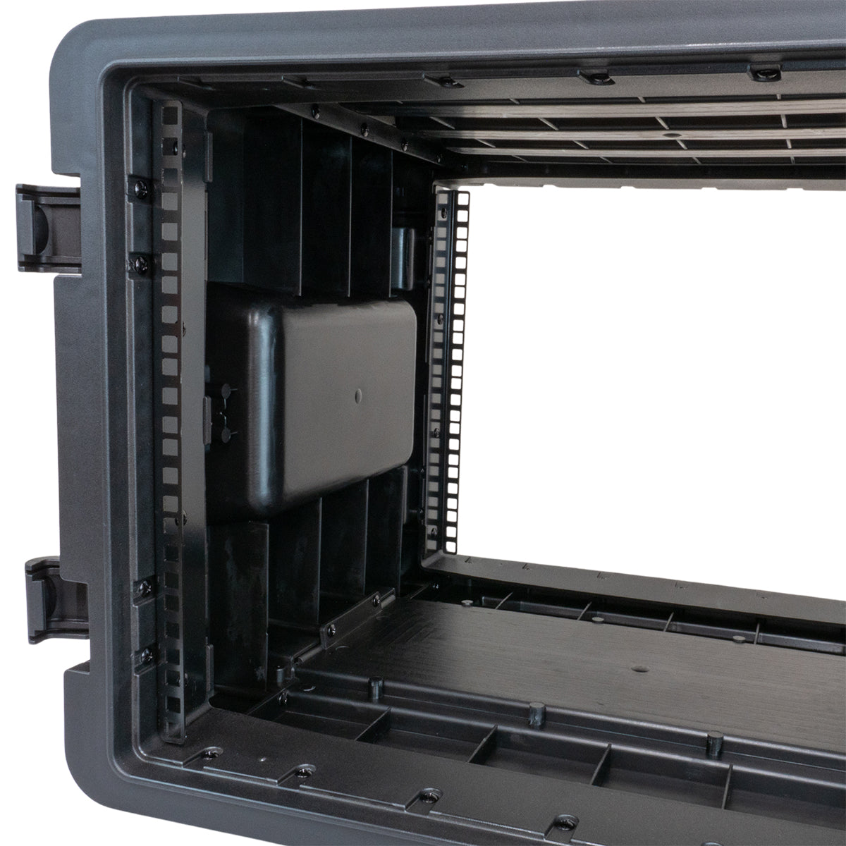 Titan AV 19" 8RU X Series Hard Case on Wheels - Mobile & Secure Rack ...