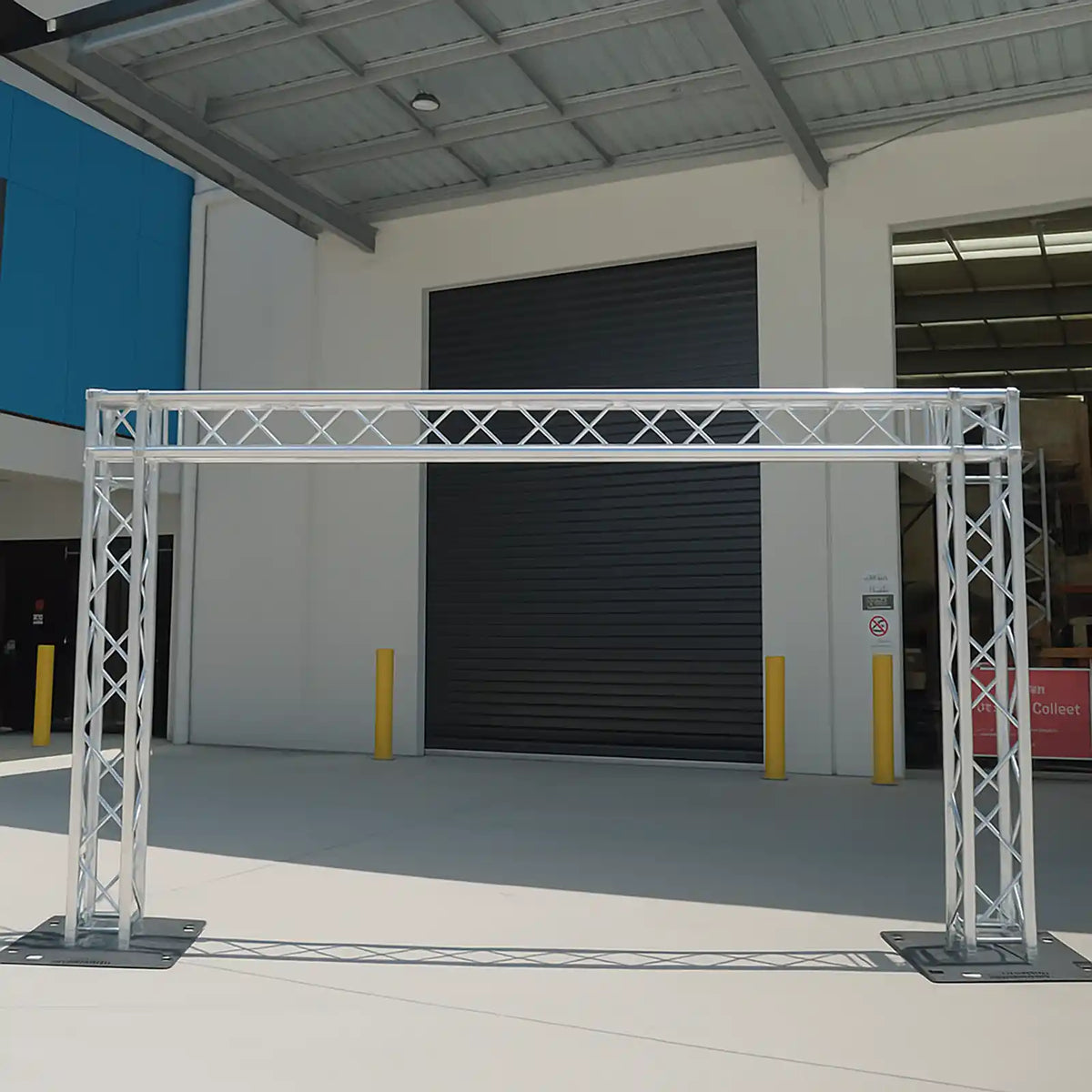 290mm Box Truss Arch Frame 2.8m(H) x 4.6m(W) - Titan AV Truss